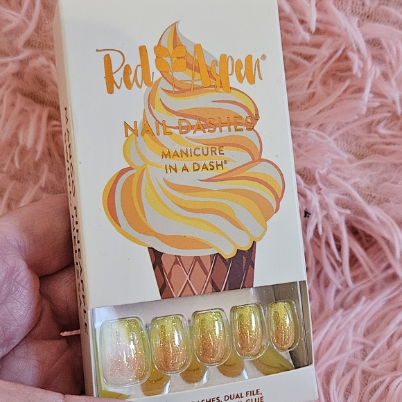 Red Aspen | Makeup | Red Aspen Melissa Mango Pineapple Swirl Nails ...